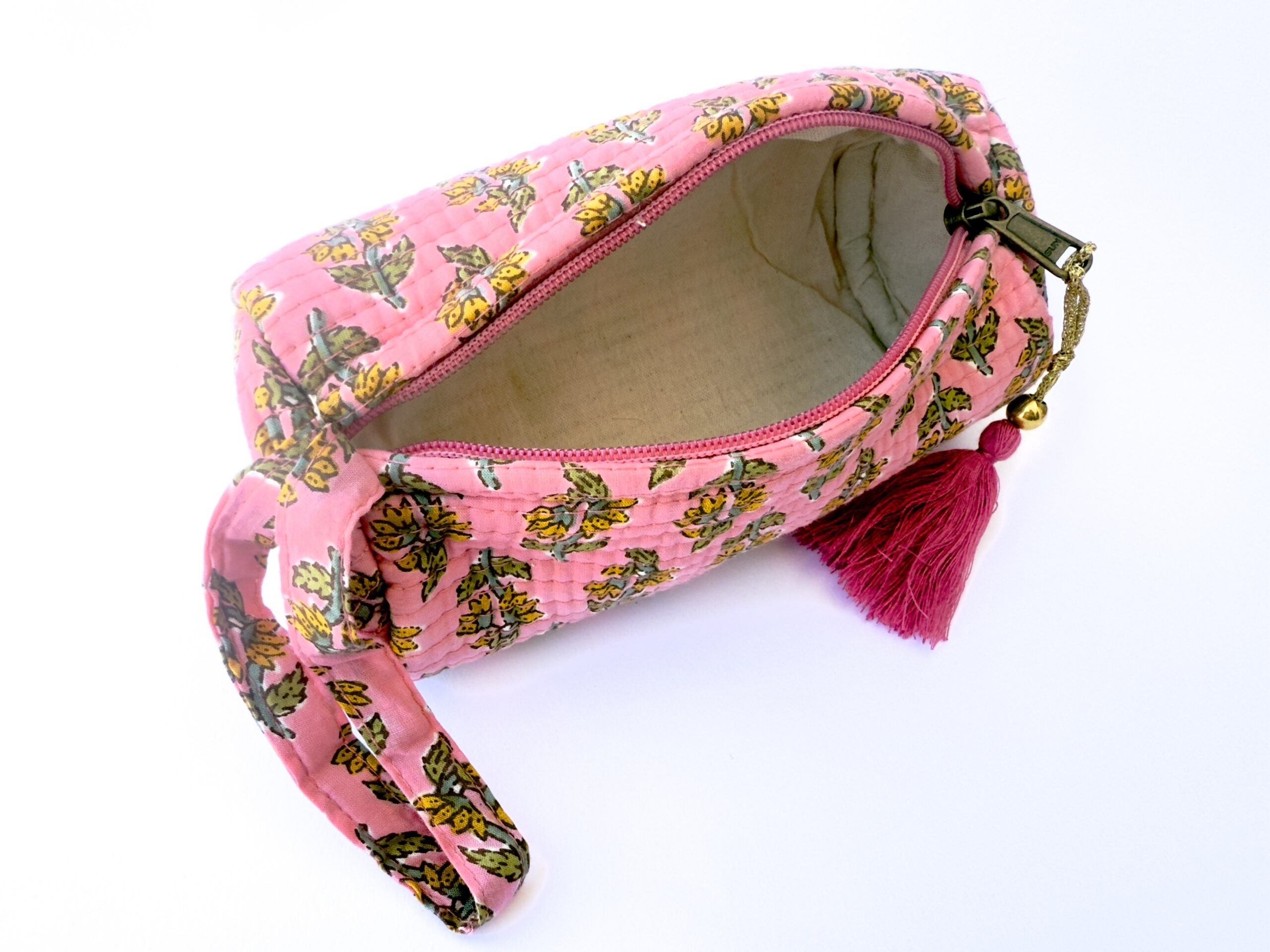 Neceseres o estuche redondo Belén color rosa - IBAGS BELTS
