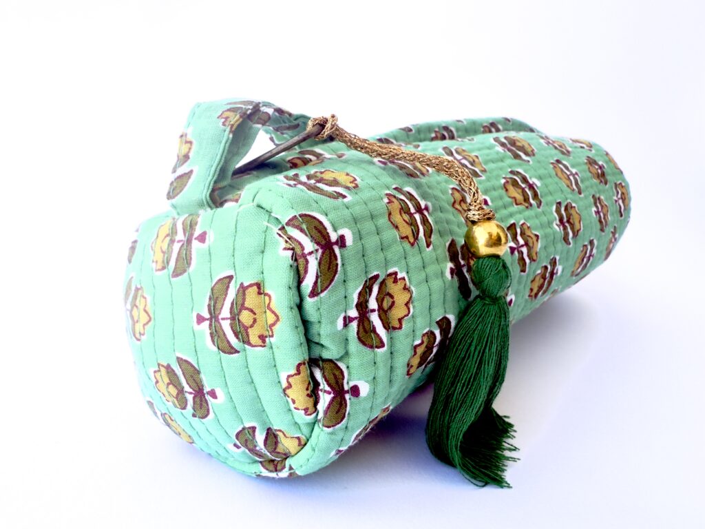 Neceseres o estuche redondo Belén color verde menta - IBAGS BELTS